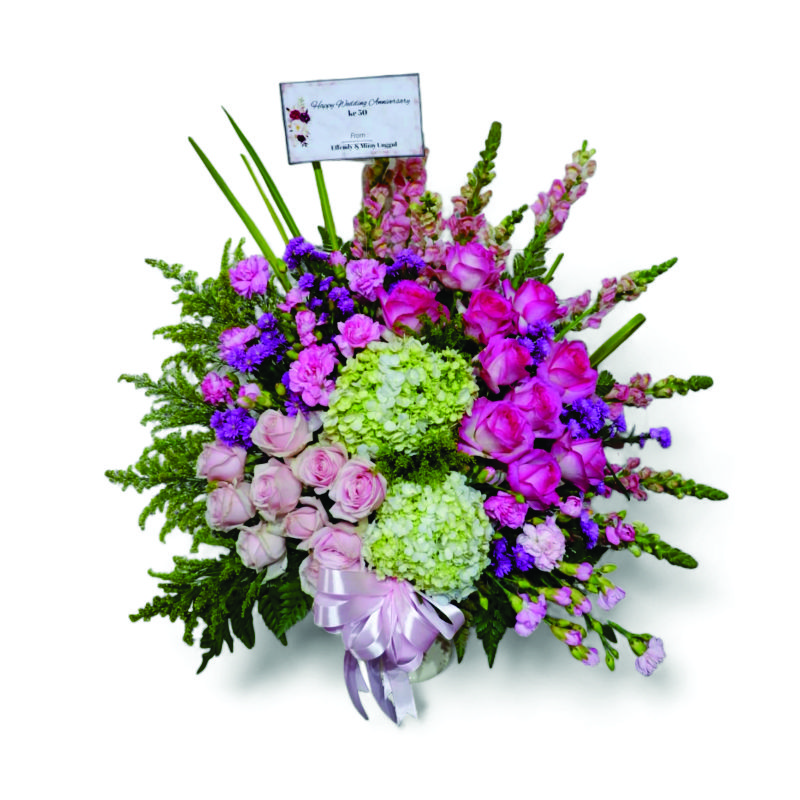 Bunga meja premium with baby rose- Naqie Florist